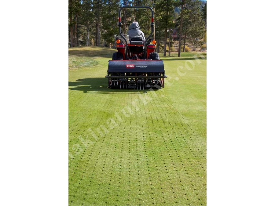 ProCore SR70 Çim Havalandırma Makinası Toro ProCore SR70 ...