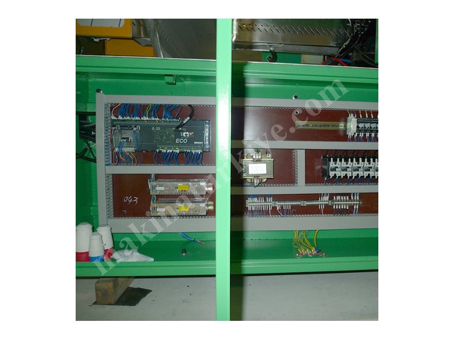BU500 V (500 Ton) Çift Plakalı Plastik Enjeksiyon Makinesi ...