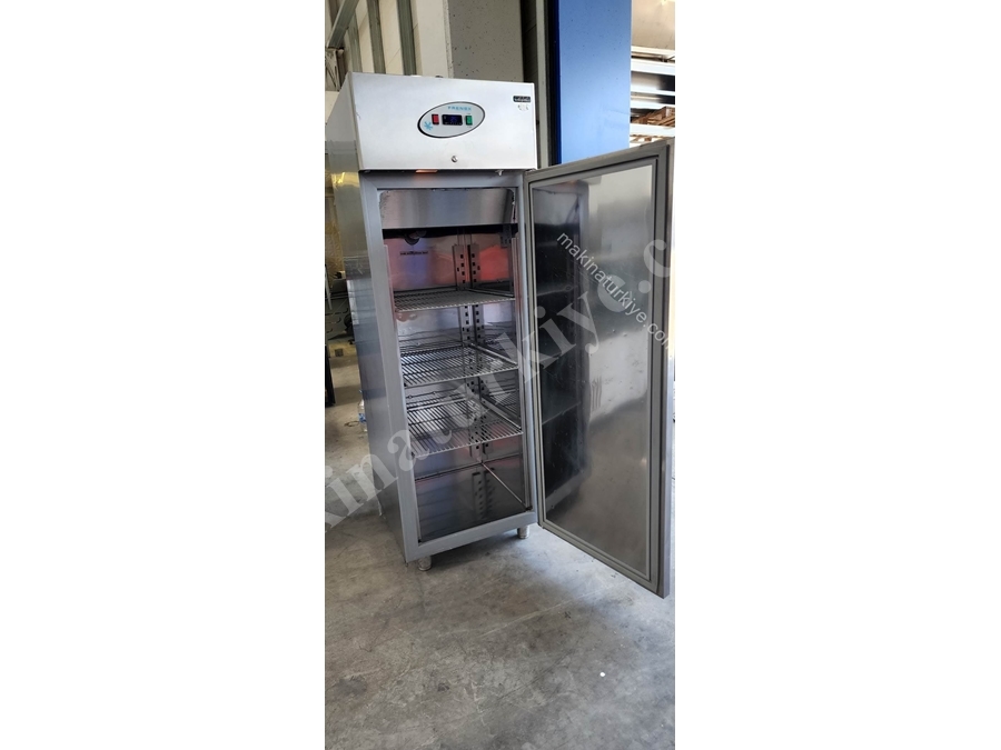 Buzdolabı Dik Depo Tipi FRENOX | makinaturkiye.com